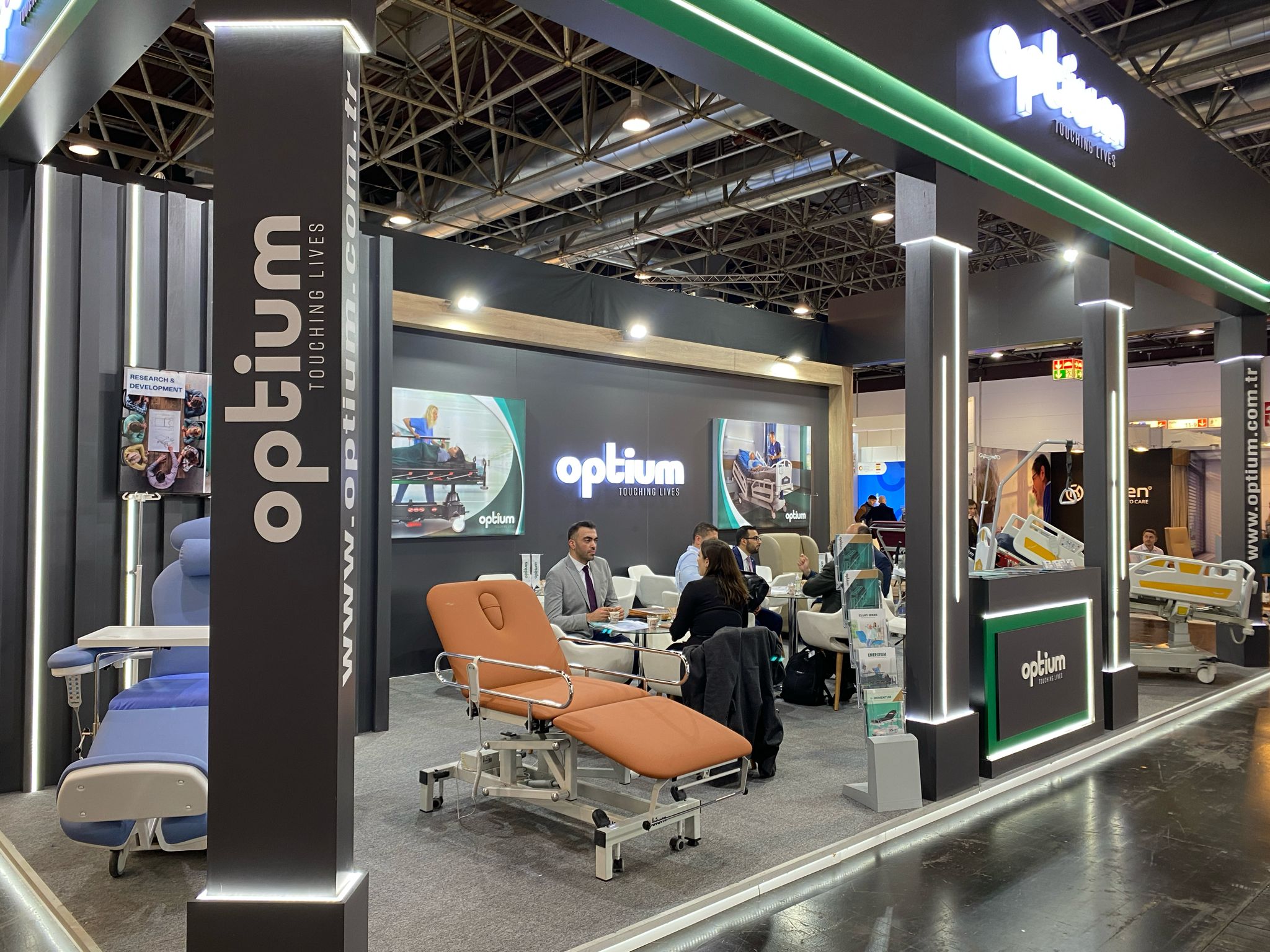 medica 2024. | Optium | Touching Lives